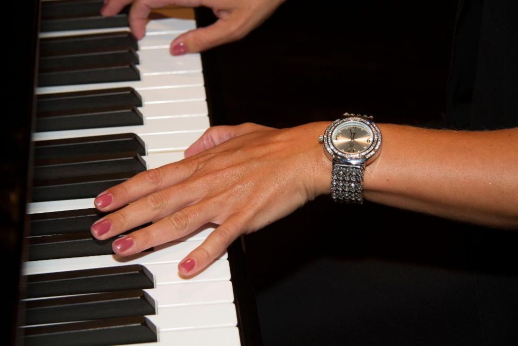 Hear My Music | St. Louis Single Source Music Expert – Pianist – Wedding singer – Piano lessons ...